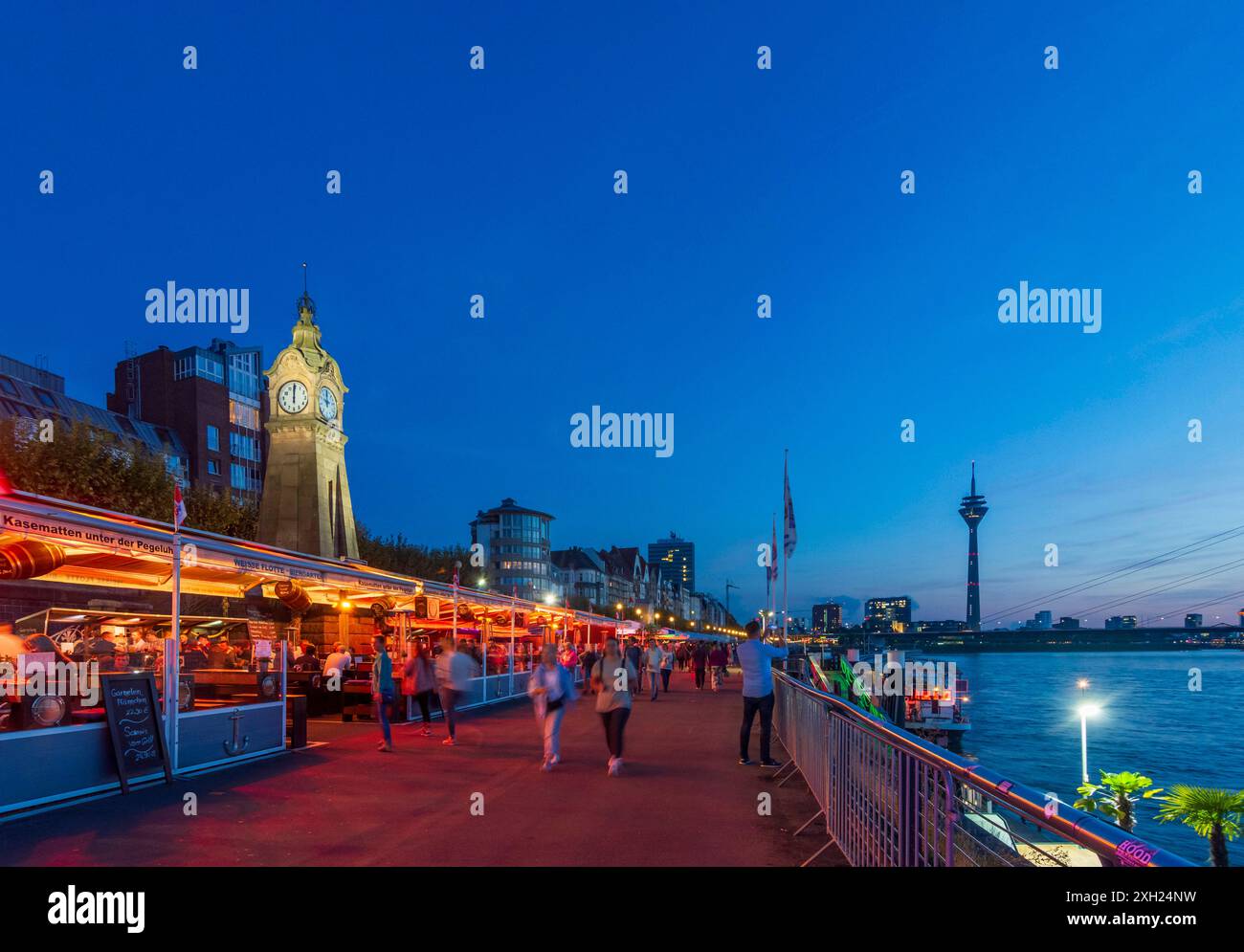 Alter Pegelturm Old gauge tower with standard clock on the Rhine ...