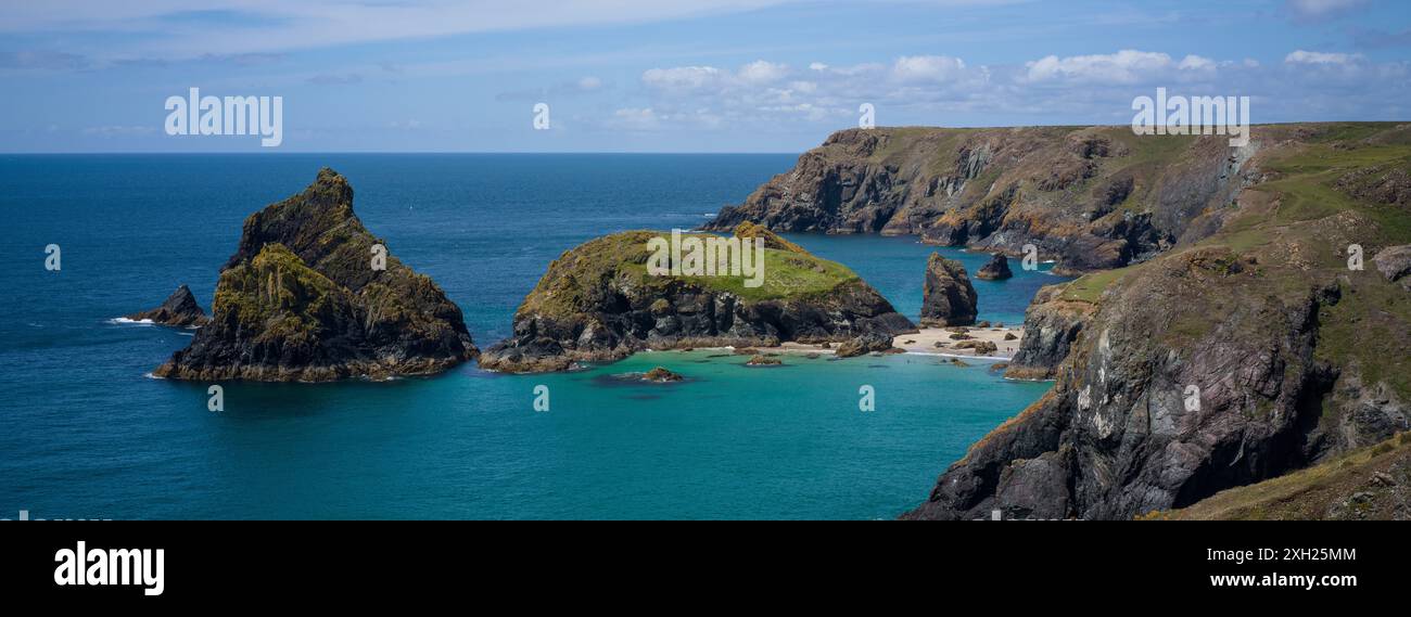 KYNANCE COVE LIZARD PENINSULA NATIONAL TRUST CORNWALL Stock Photo - Alamy