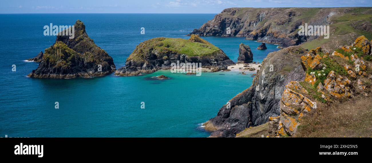KYNANCE COVE LIZARD PENINSULA NATIONAL TRUST CORNWALL Stock Photo - Alamy