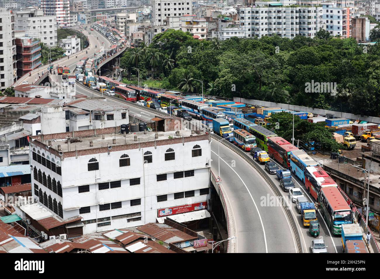 Dhaka, Bangladesh - July 10, 2024: Traffic jam in The Mayor Mohammed Hanif Flyover of Dhaka ...