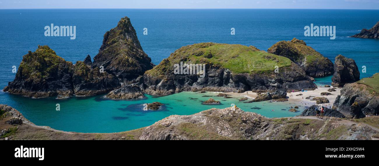 KYNANCE COVE LIZARD PENINSULA NATIONAL TRUST CORNWALL Stock Photo - Alamy