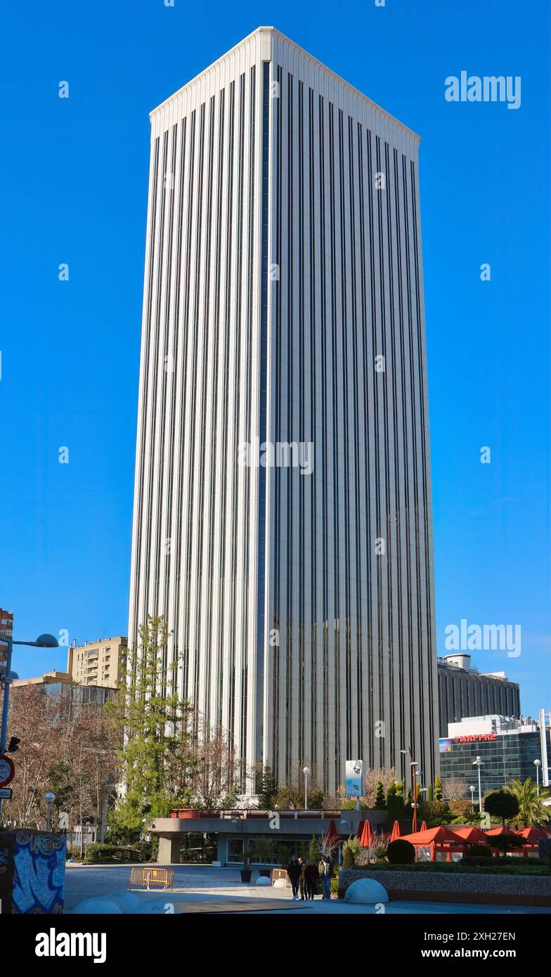 Torre Picasso designed by Minoru Yamasaki Pablo completed 1988 Picasso ...