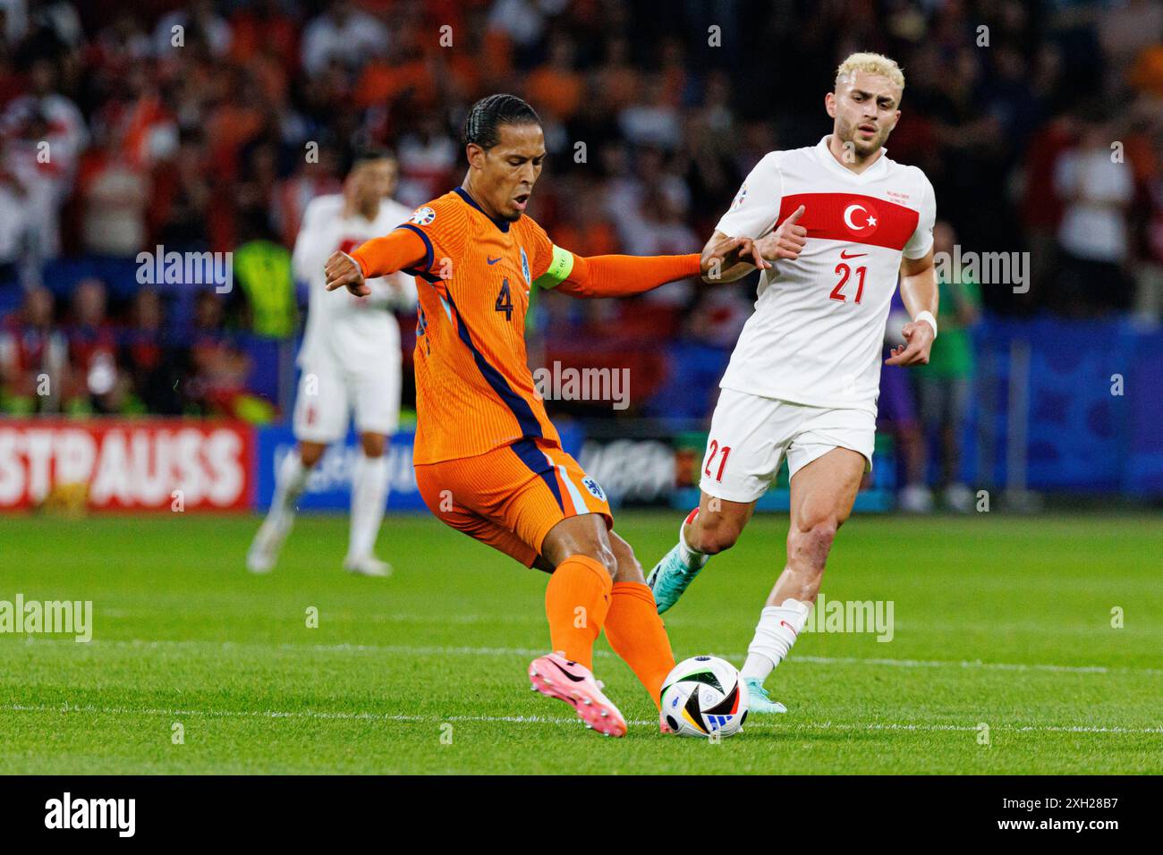 Mert celik hi-res stock photography and images - Alamy