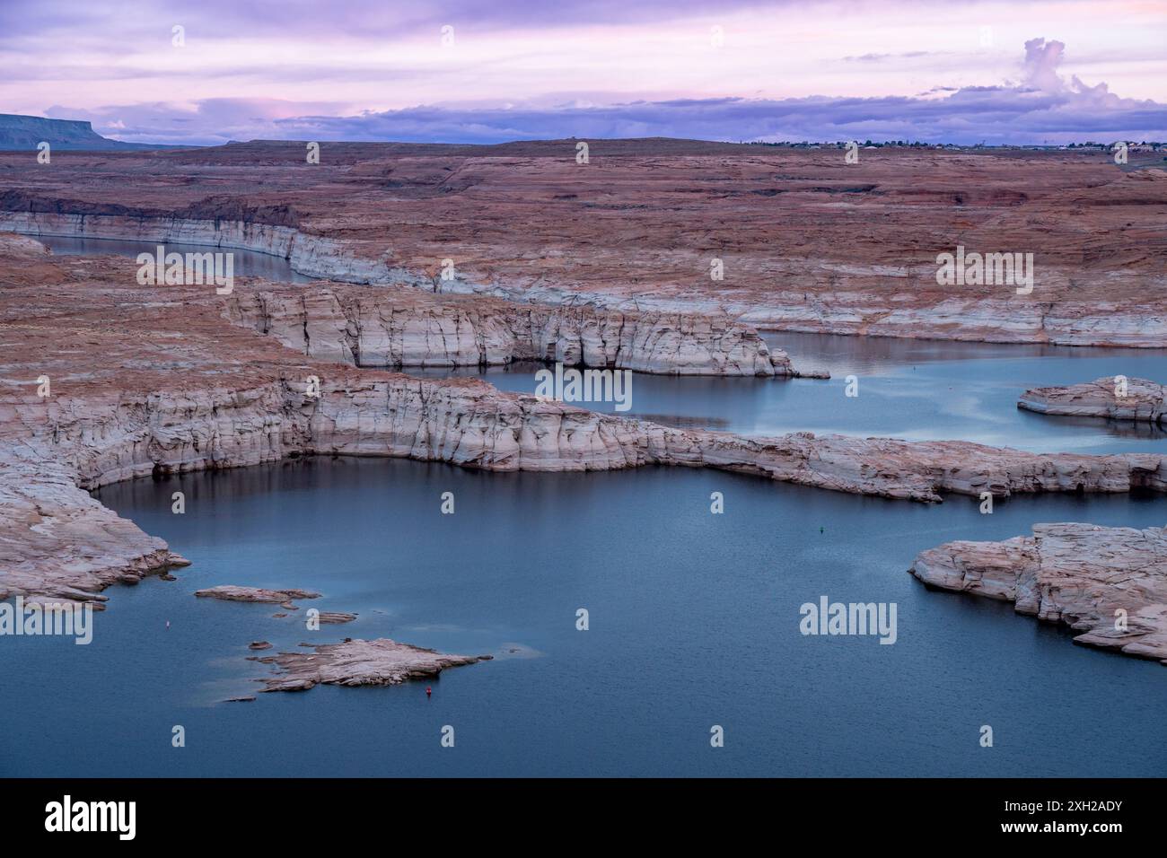 Lake Powell in Arizona at sunset Stock Photo - Alamy