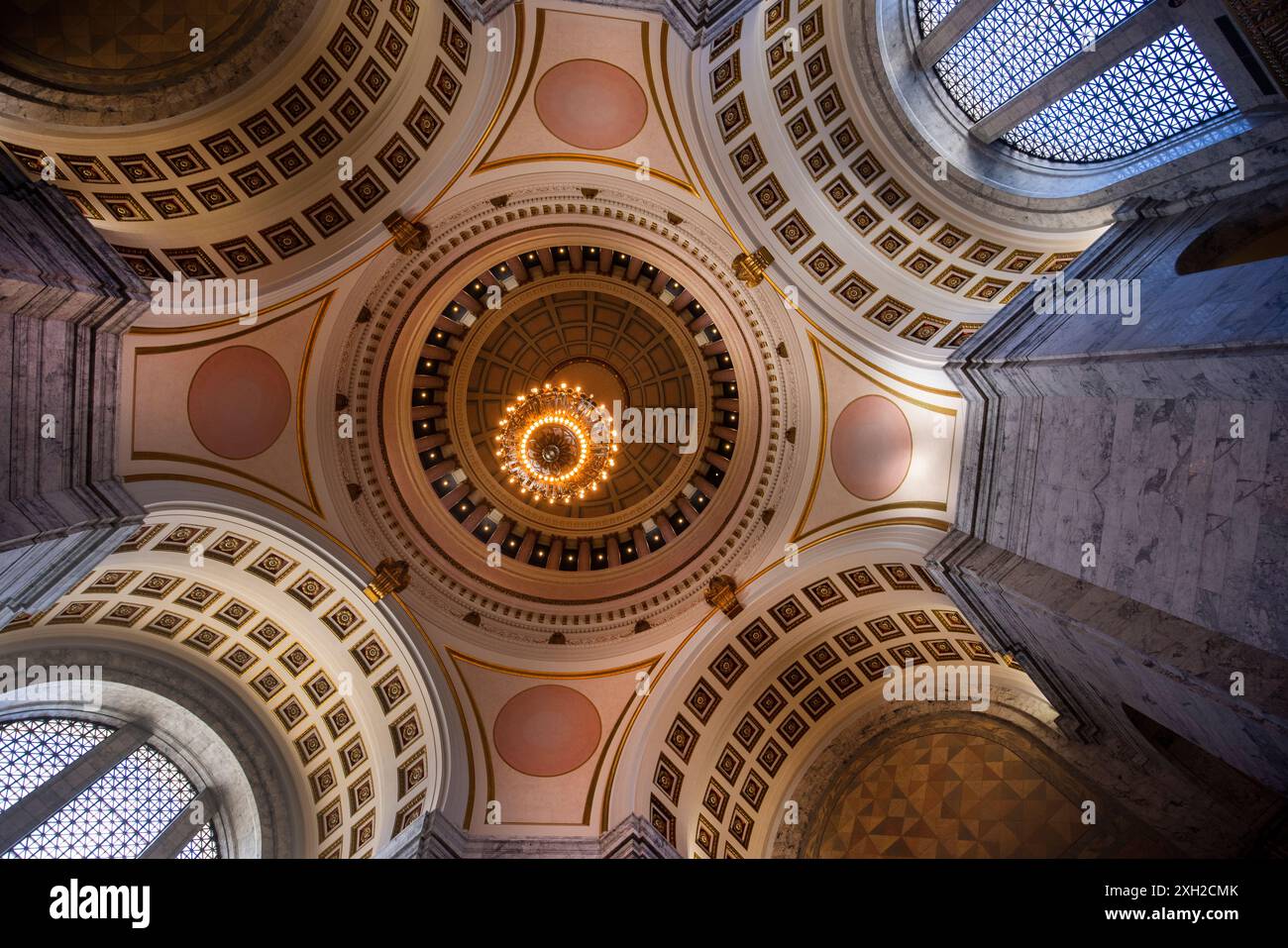 Washington State Capitol Building in Olympia is the home of the ...