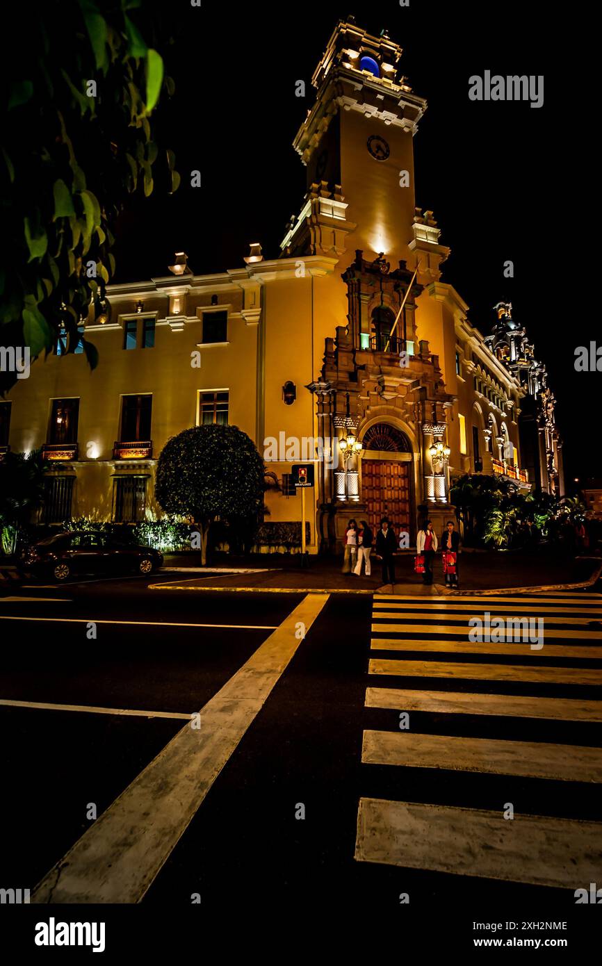 City hall miraflores lima peru hi-res stock photography and images - Alamy