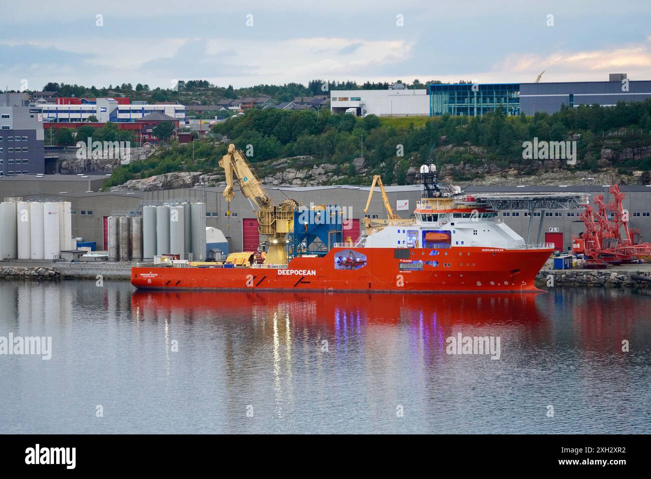 Vestbase hi-res stock photography and images - Alamy