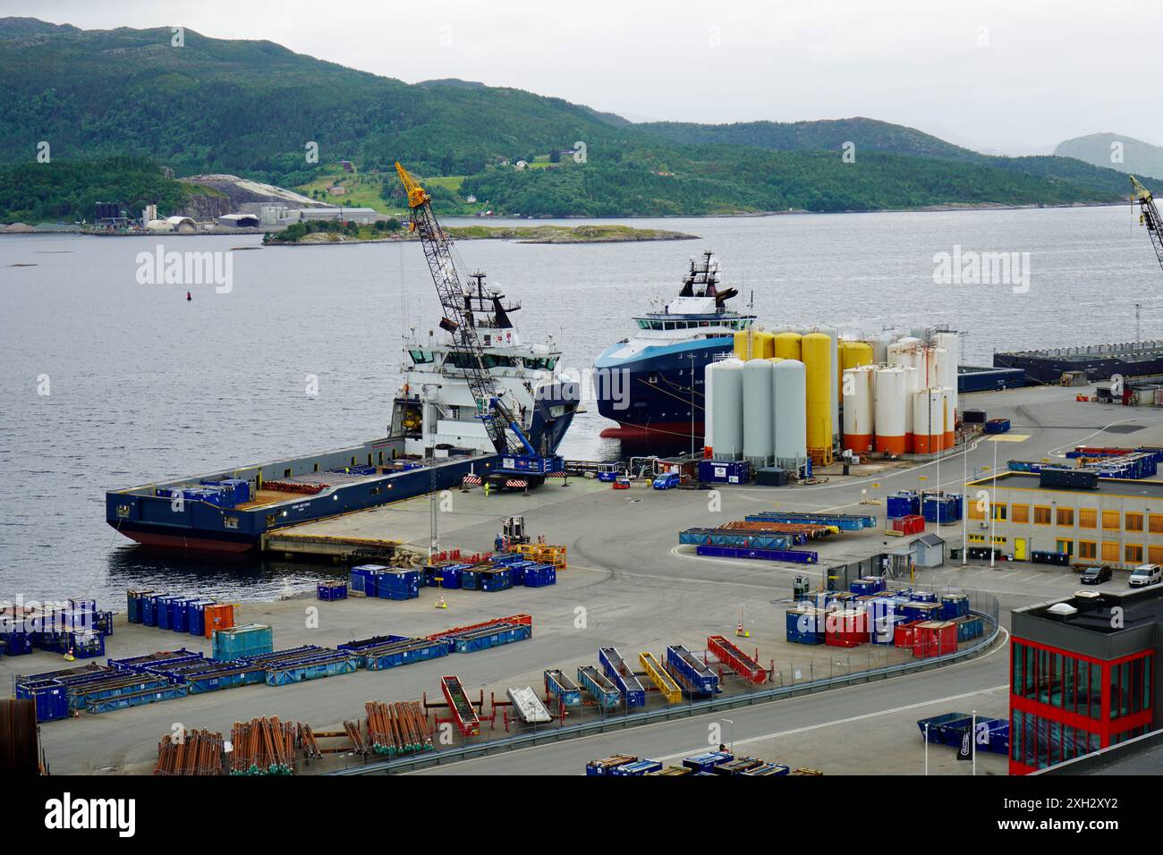 Vestbase hi-res stock photography and images - Alamy