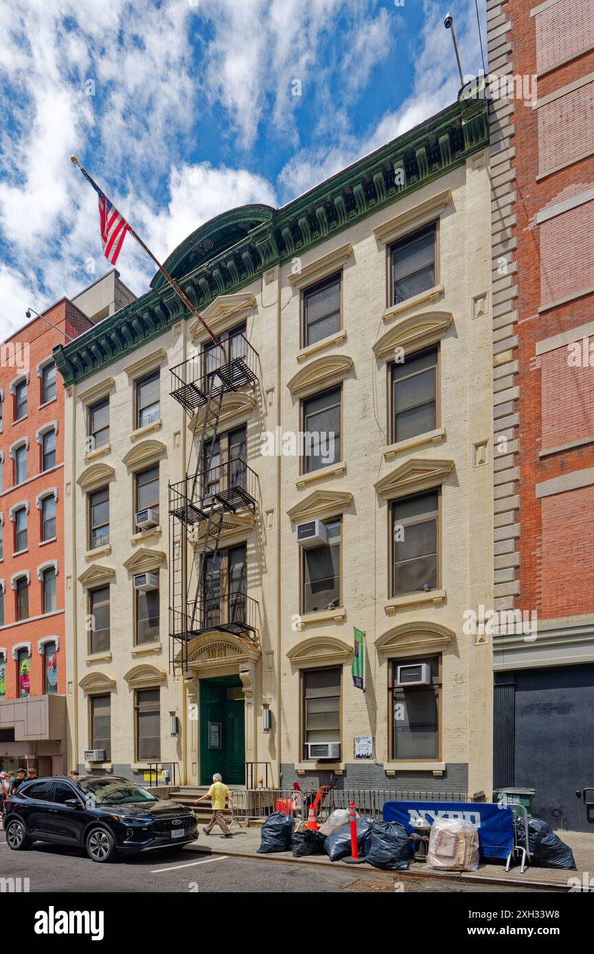 NYC Chinatown: New York’s oldest precinct house, 5th Precinct, built in ...