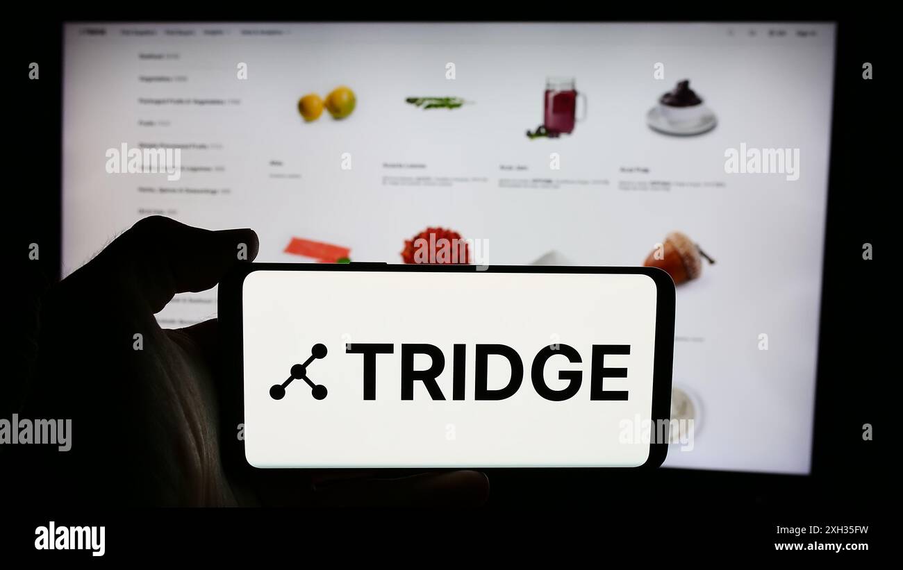 Tridge logo hi-res stock photography and images - Alamy