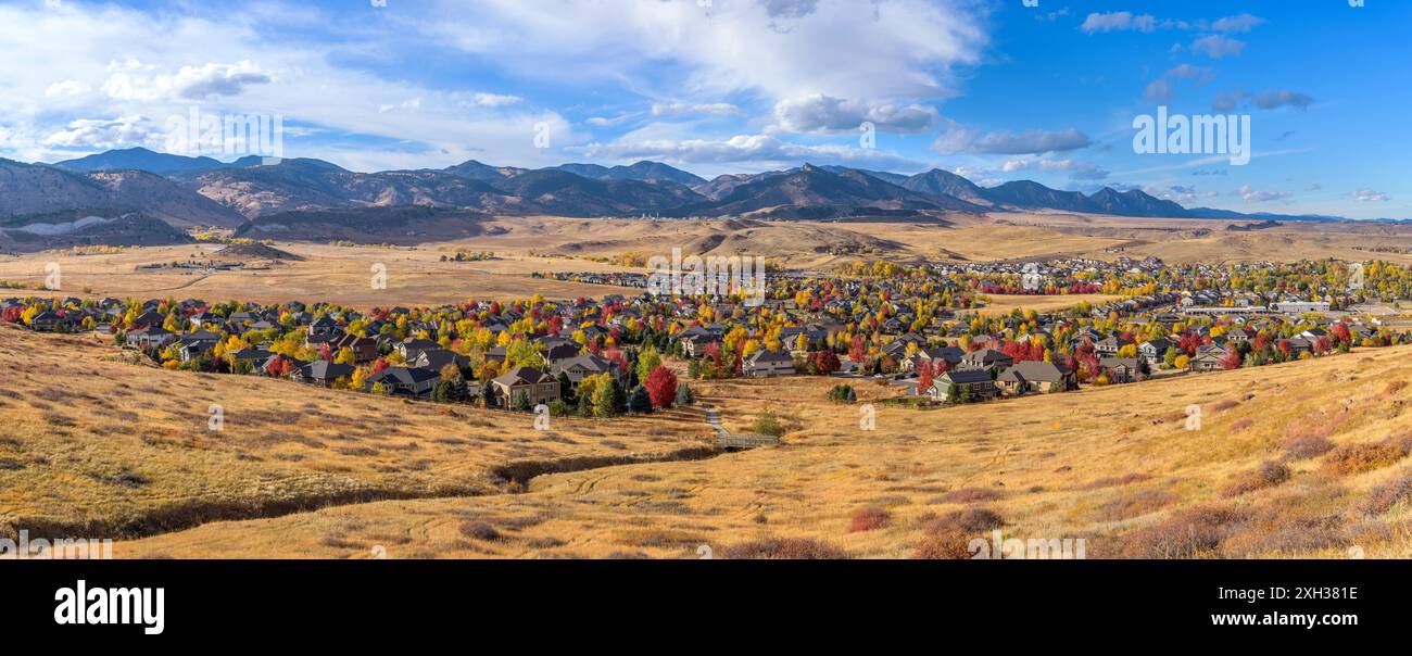 North table loop hi-res stock photography and images - Alamy