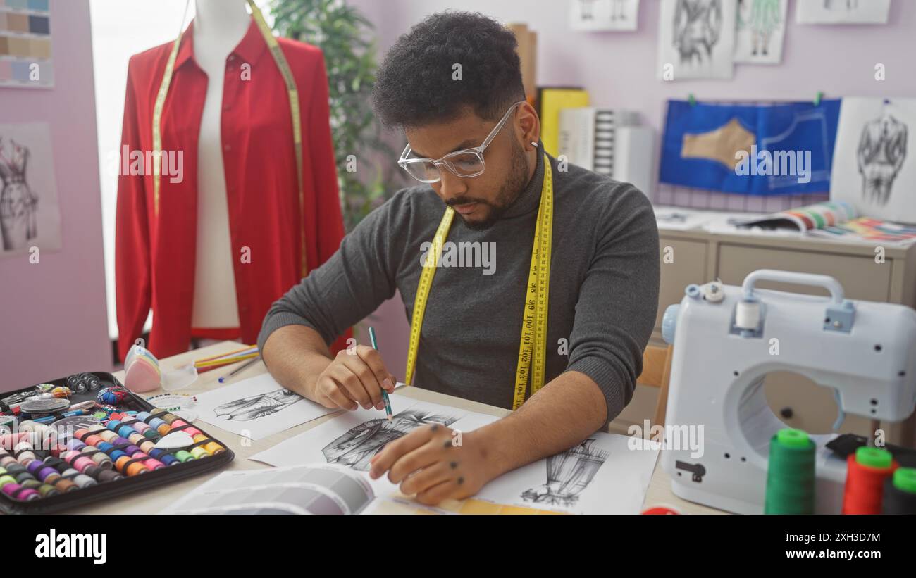 Modern african craft shop design hi-res stock photography and images ...