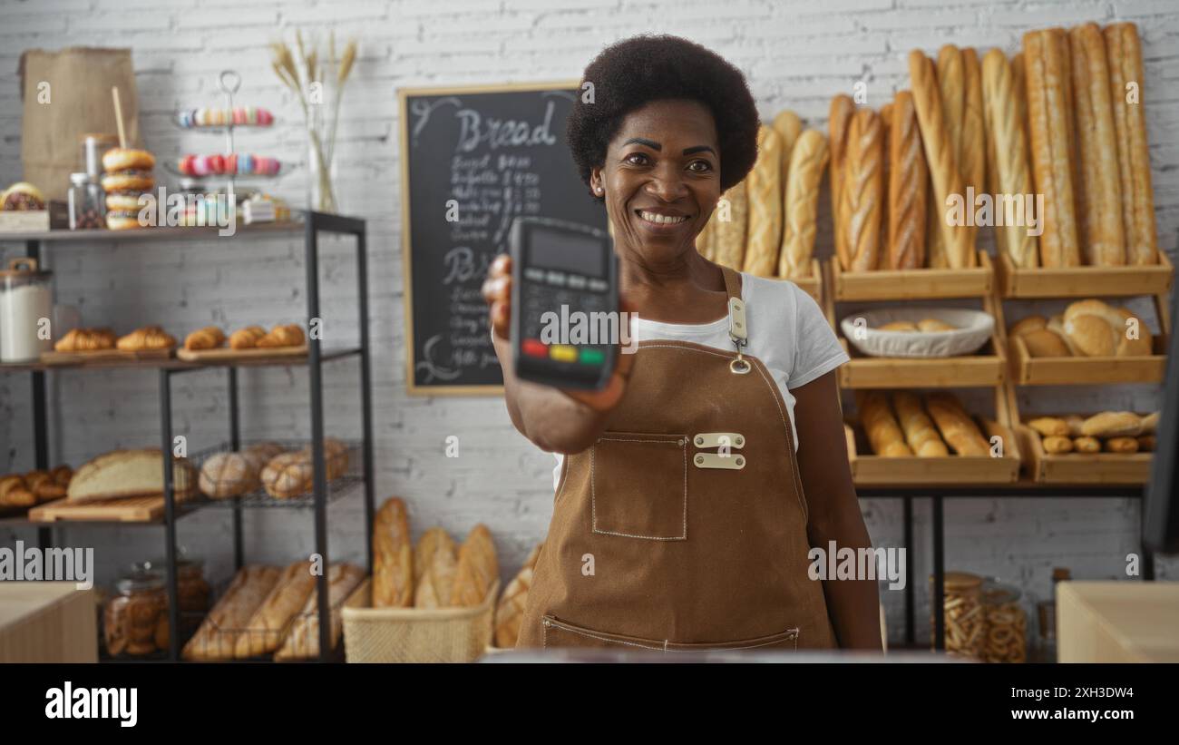 Bakery cashier hi-res stock photography and images - Alamy