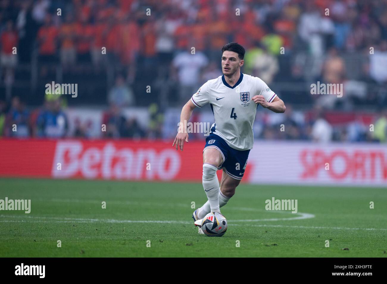 Declan Rice (England, #04) am Ball, GER, Netherlands (NED) vs England ...