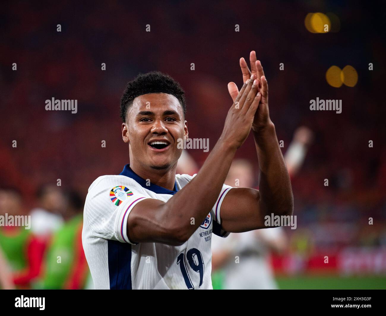 Oliver Watkins (England, #19) jubelt ueber den Sieg und den Einzug in ...