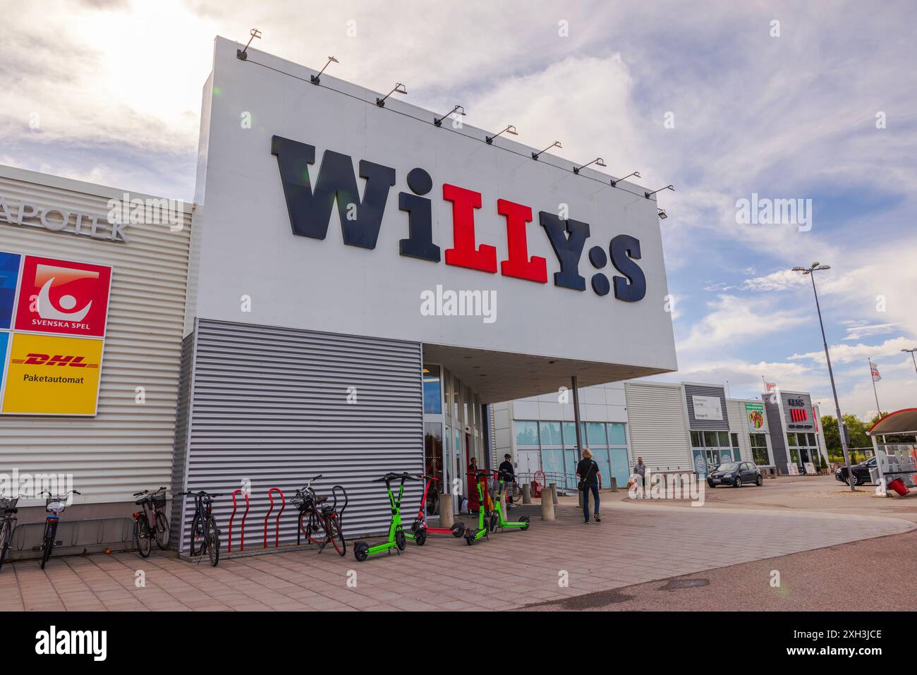Willys supermarket hi-res stock photography and images - Alamy