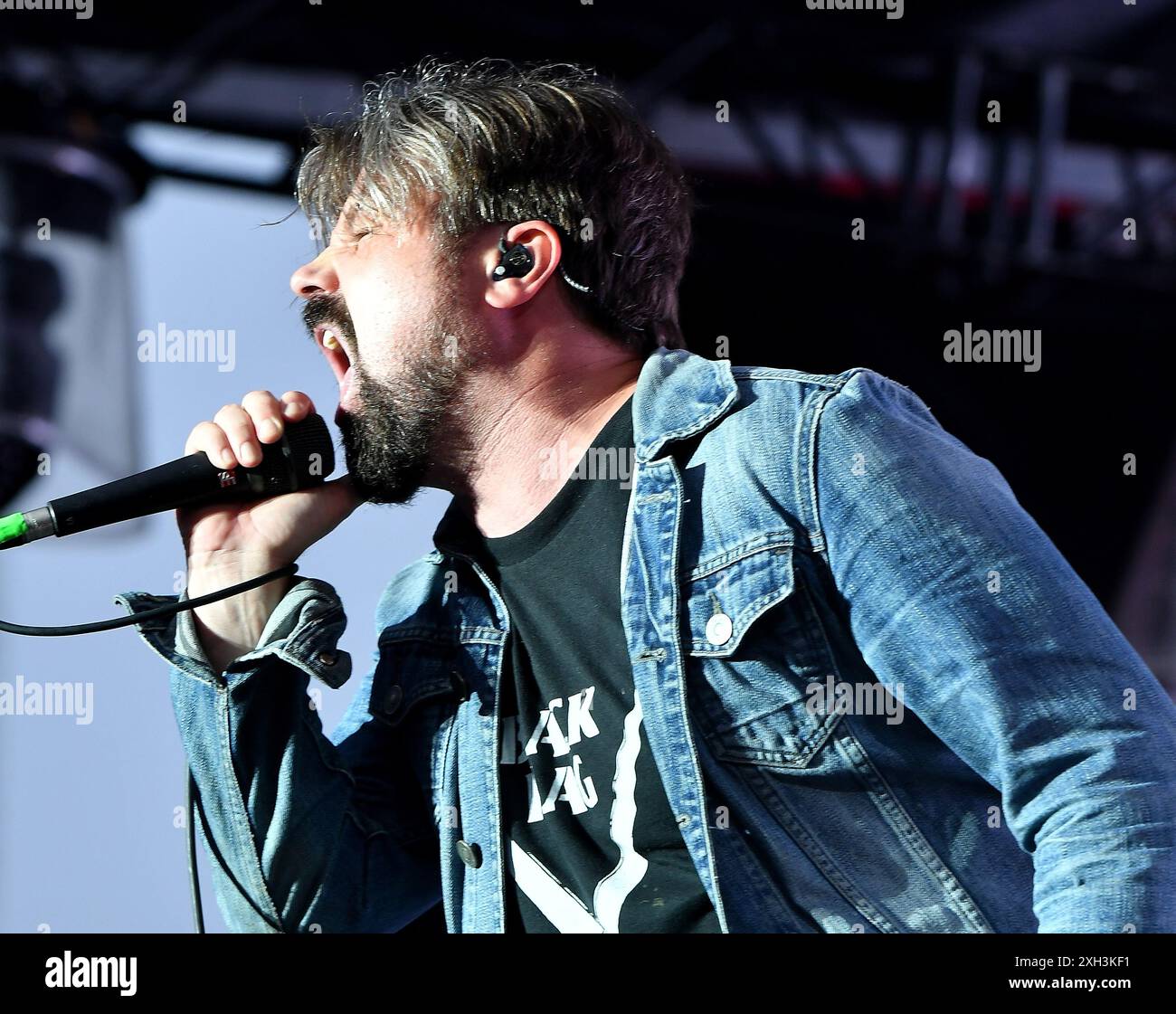 Shane told hi-res stock photography and images - Alamy