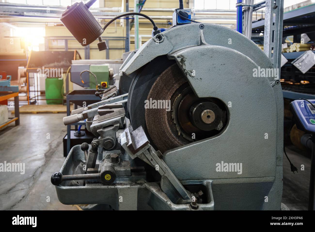 Disc grinding machine hi-res stock photography and images - Alamy