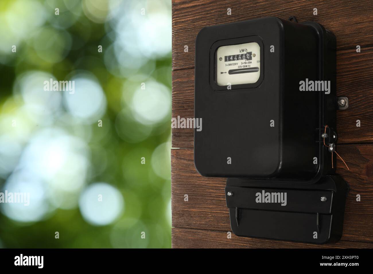 Bright shiny technology meter hi-res stock photography and images - Alamy