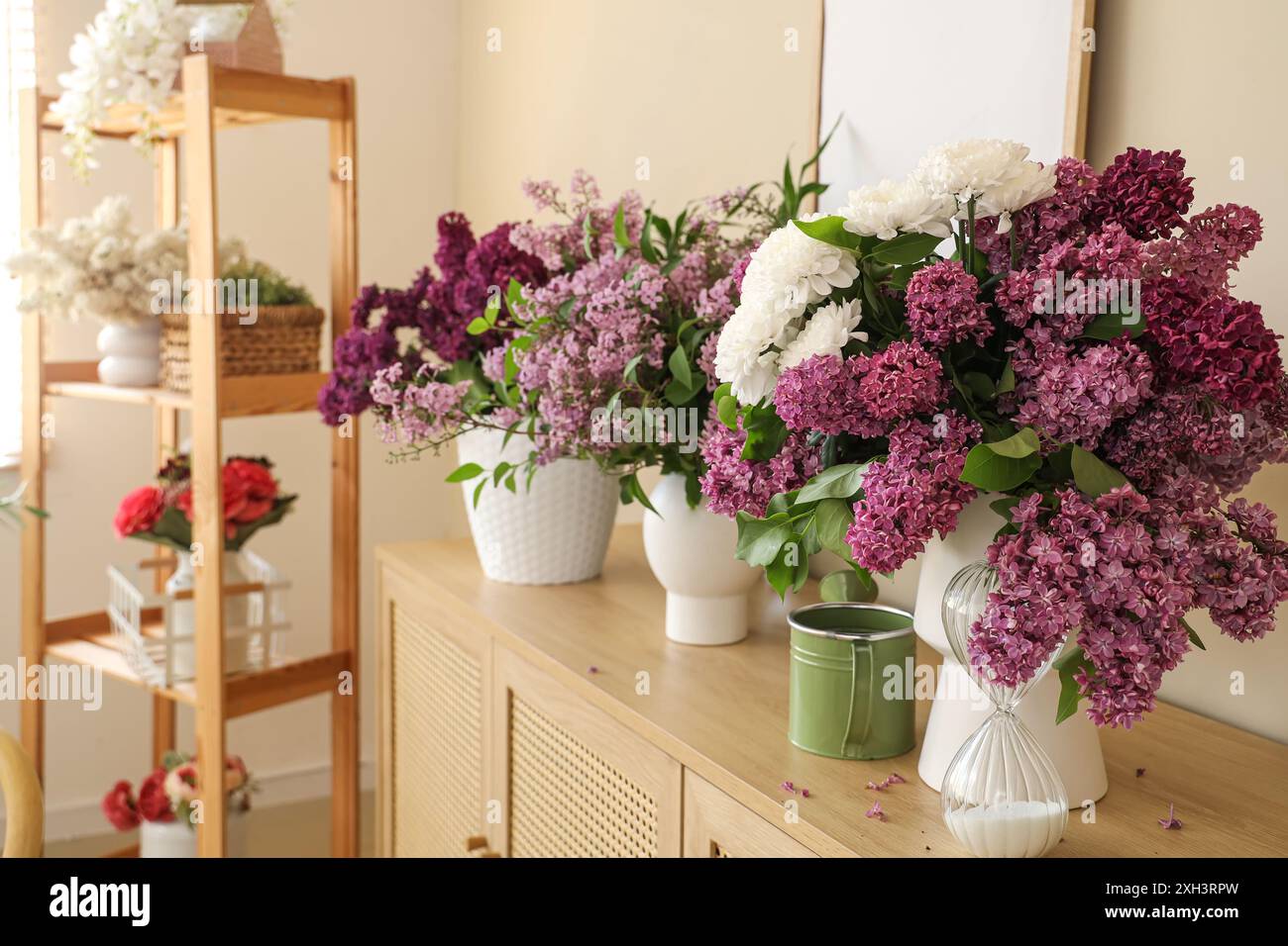 Buy handmade flower shop market hi-res stock photography and images - Alamy