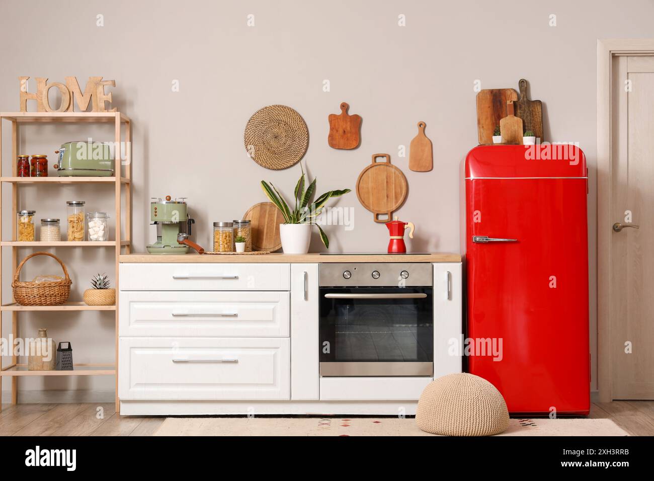 Interior kitchen red fridge hi-res stock photography and images - Alamy