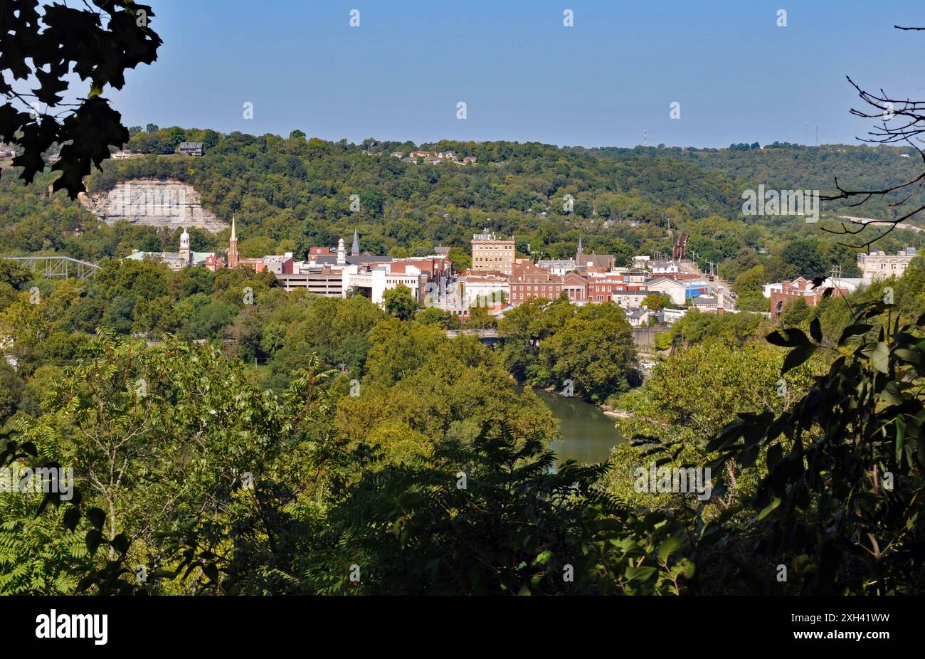 Kentucky state capital river hi-res stock photography and images - Alamy