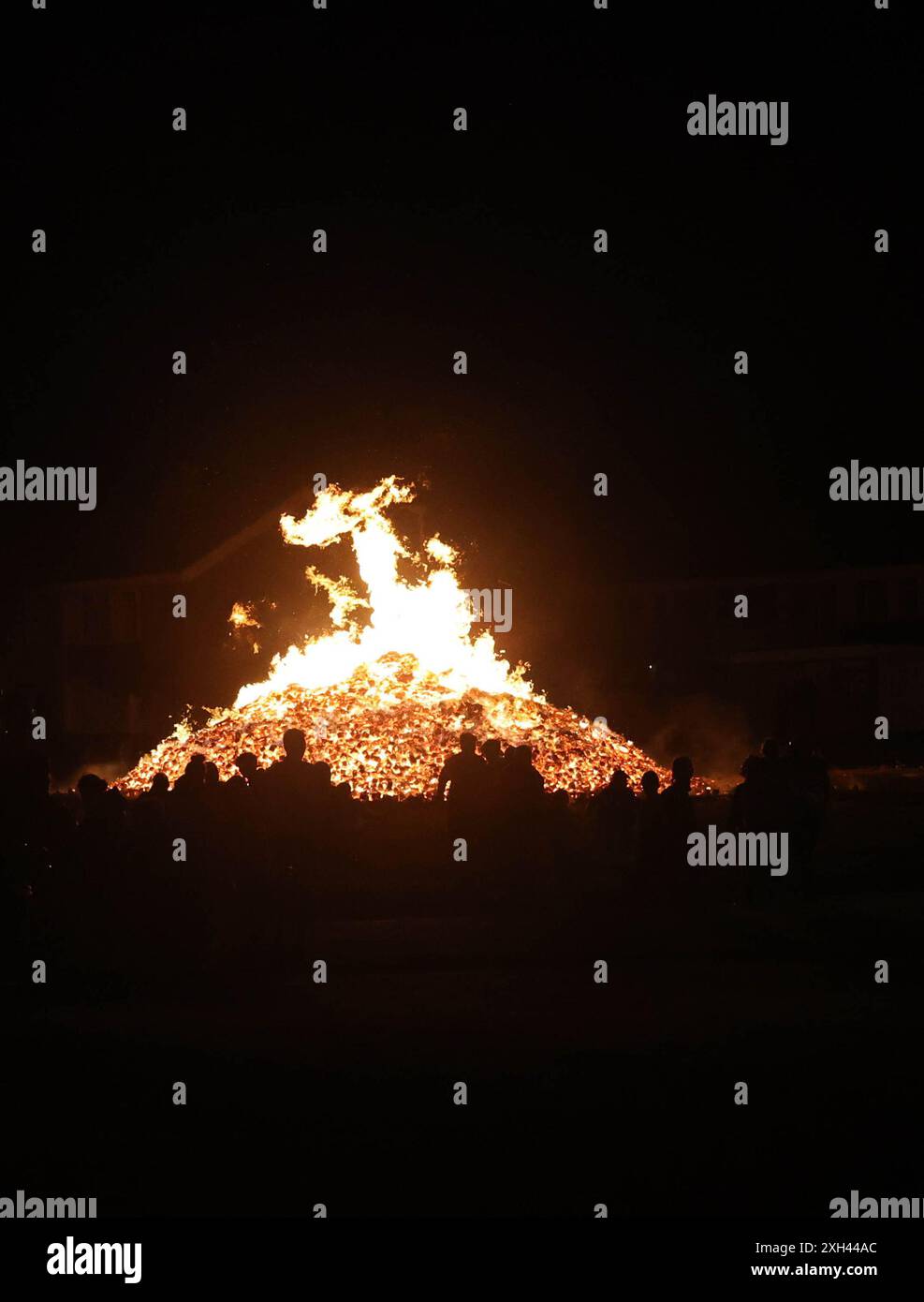 Lurgan, County Armagh, Northern Ireland.11 Jul 2024. An eleventh night ...