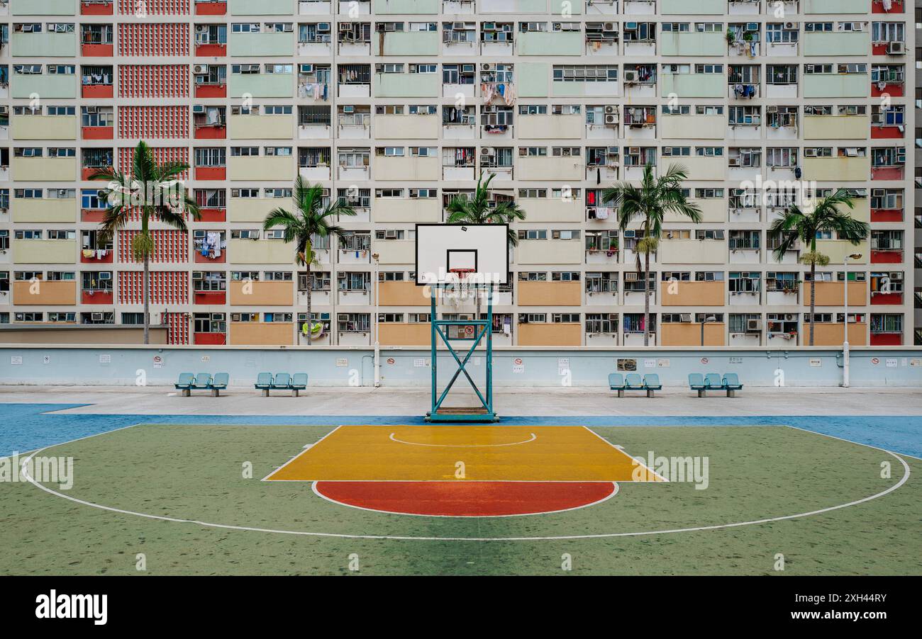 Choi hung estate colorful apartments hi-res stock photography and ...