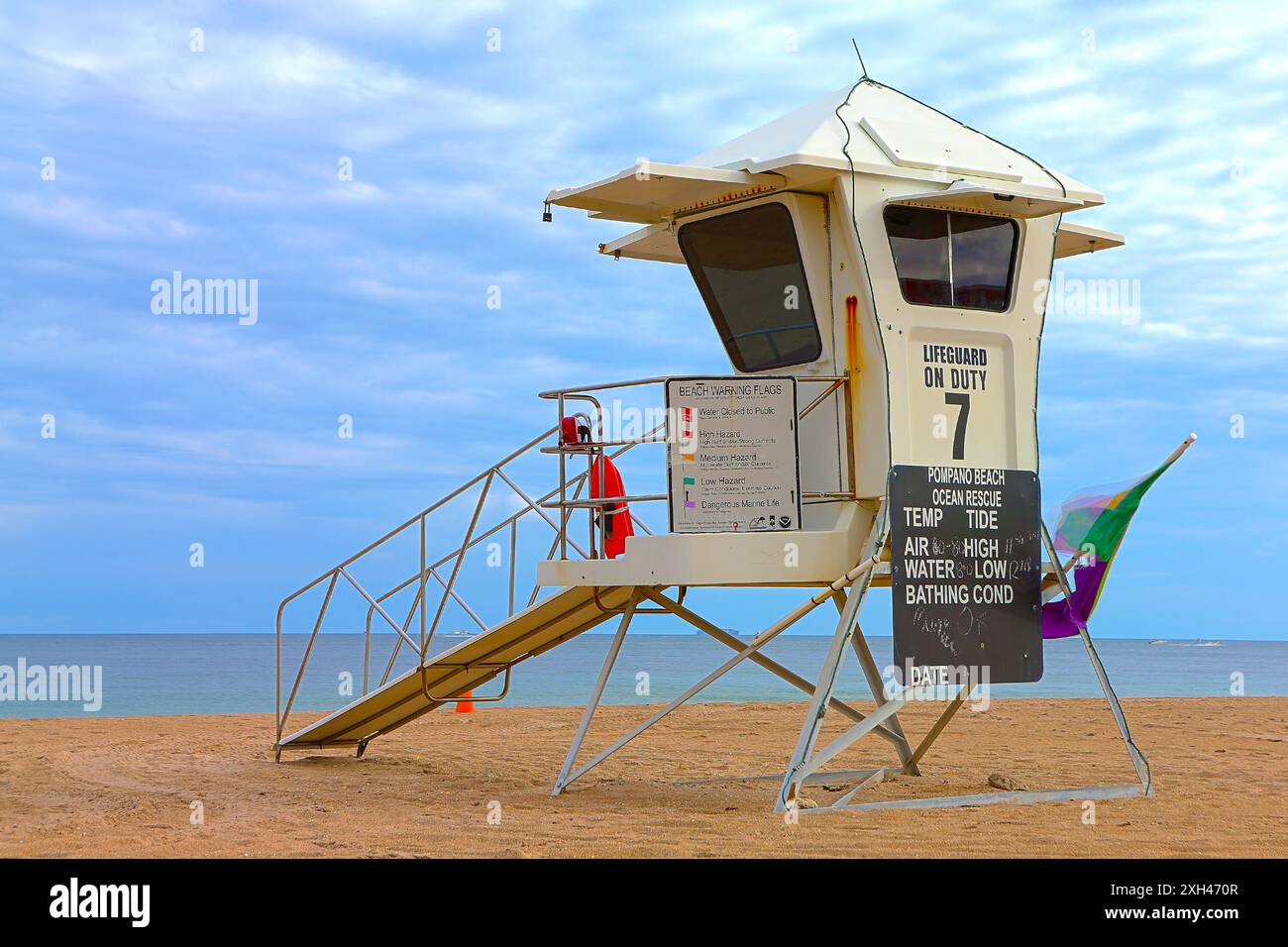 Lifeguard stand on the beach in Florida Stock Photo - Alamy