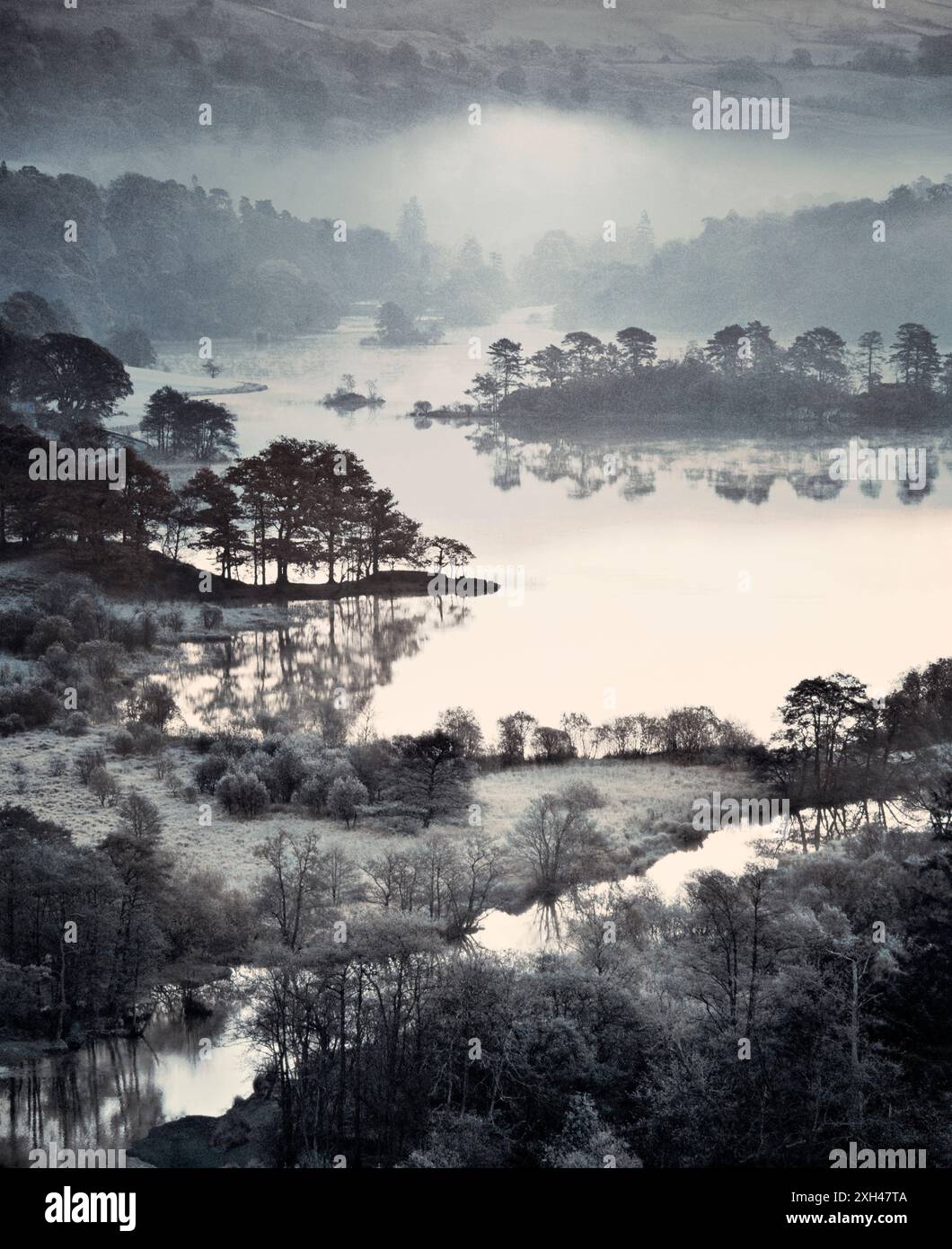 Rydal Water in the Lake District National Park near Grasmere, Ambleside ...