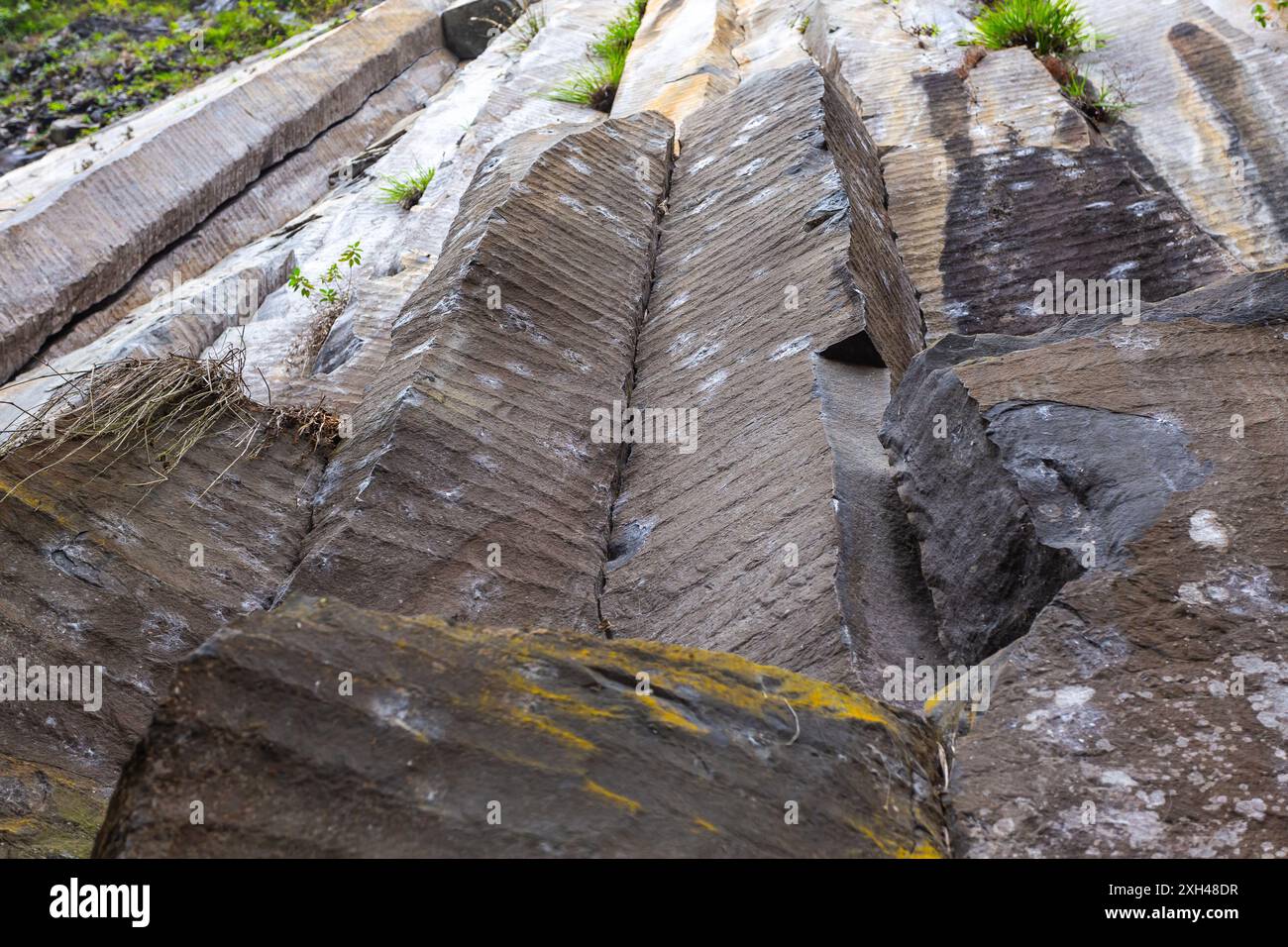 Tangan columns, immense rock walls formed by vertical crystals about 40 ...