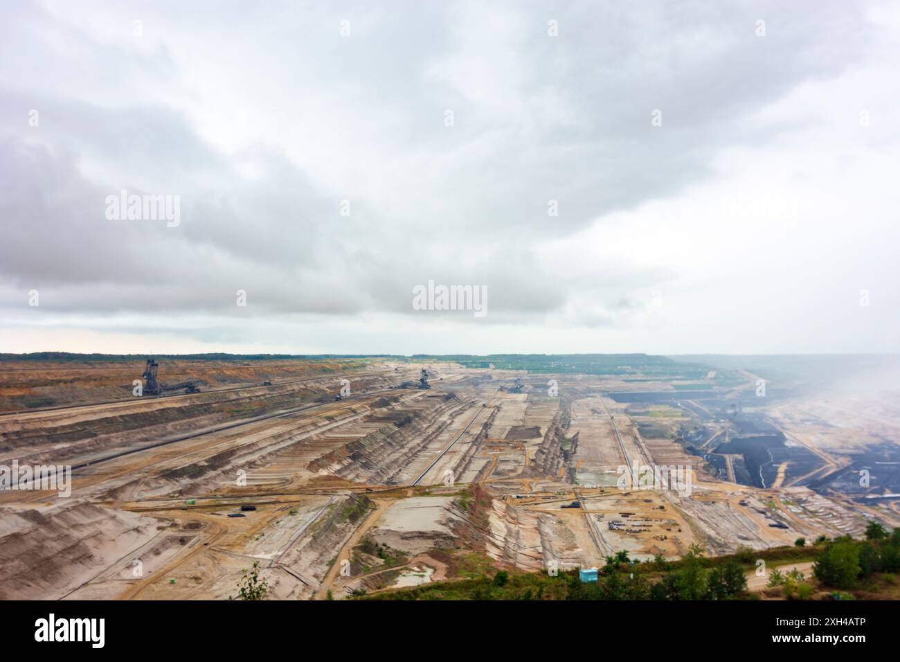 Elsdorf: viewpoint Forum :terra nova on Hambach surface mine, open-pit ...