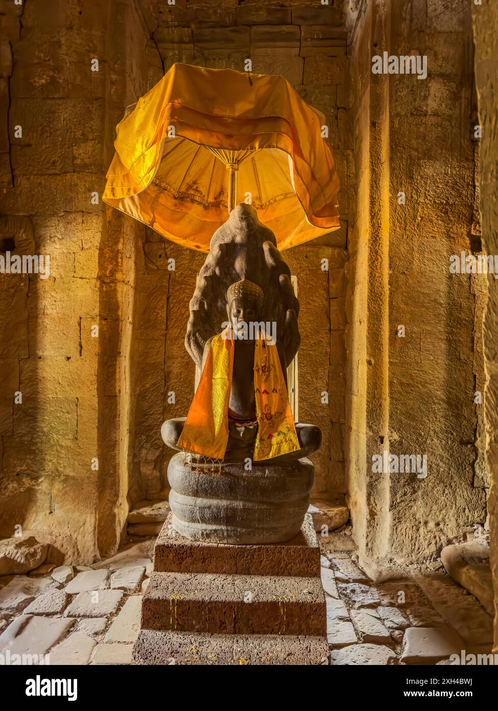 Bayon, the late 12th century state temple of king Jayavarman VII ...