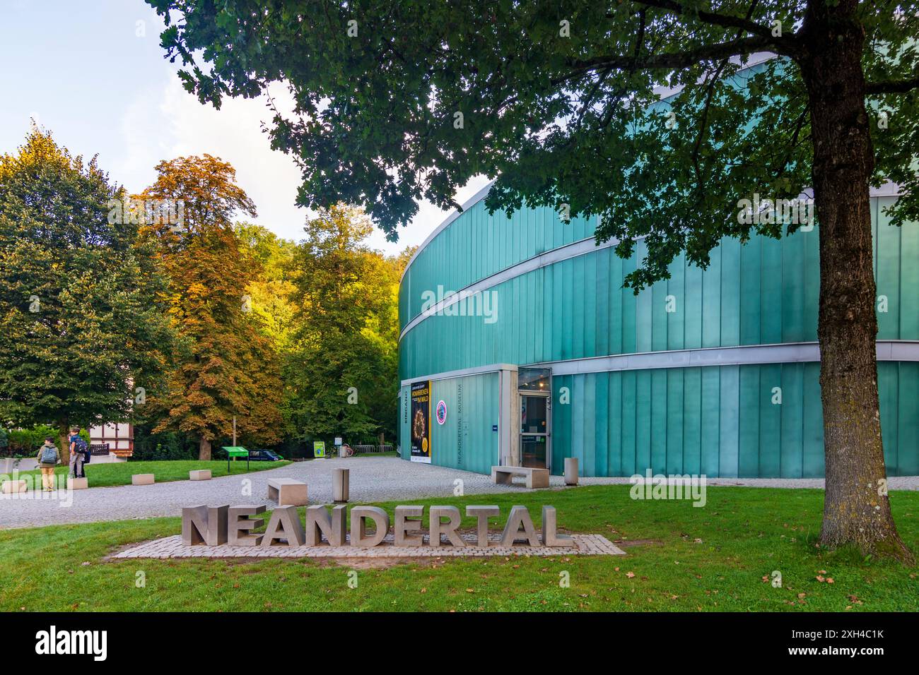 Neanderthal museum dusseldorf hi-res stock photography and images - Alamy