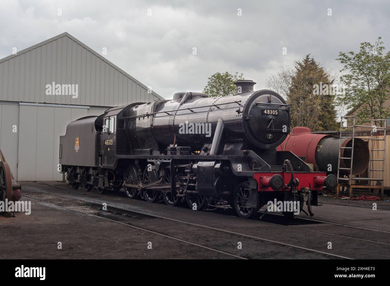 Loughborough (Great Central Railway) 8F steam locomotive 48305 stabled ...