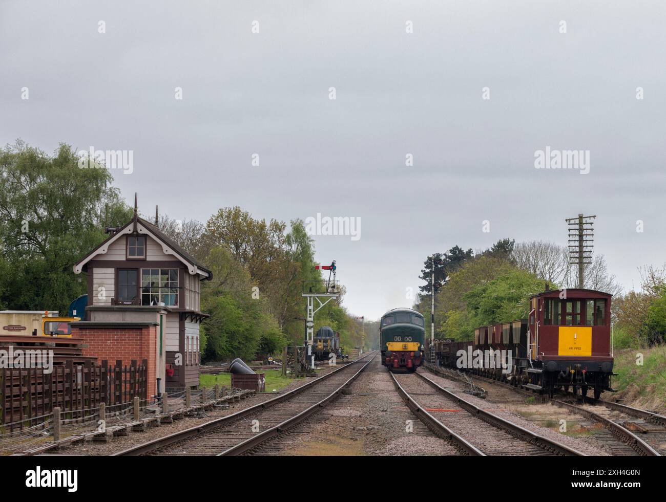Quorn and Woodhouse (preserved Great Central Railway) class 45 peak ...