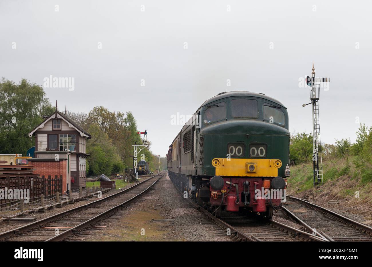 Quorn and Woodhouse (preserved Great Central Railway) class 45 peak ...