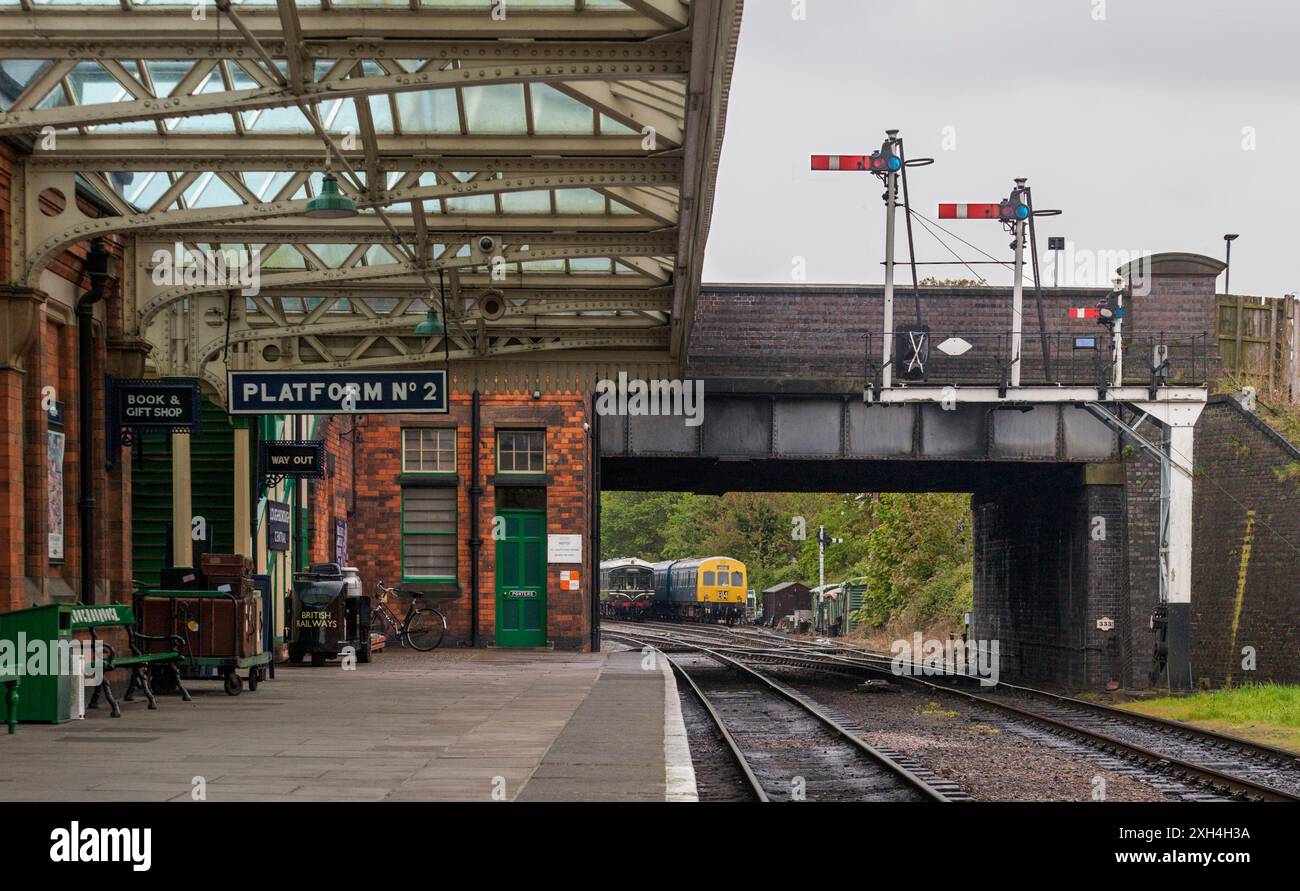 Preserved diesel multiple units at Loughborough central station (Great ...