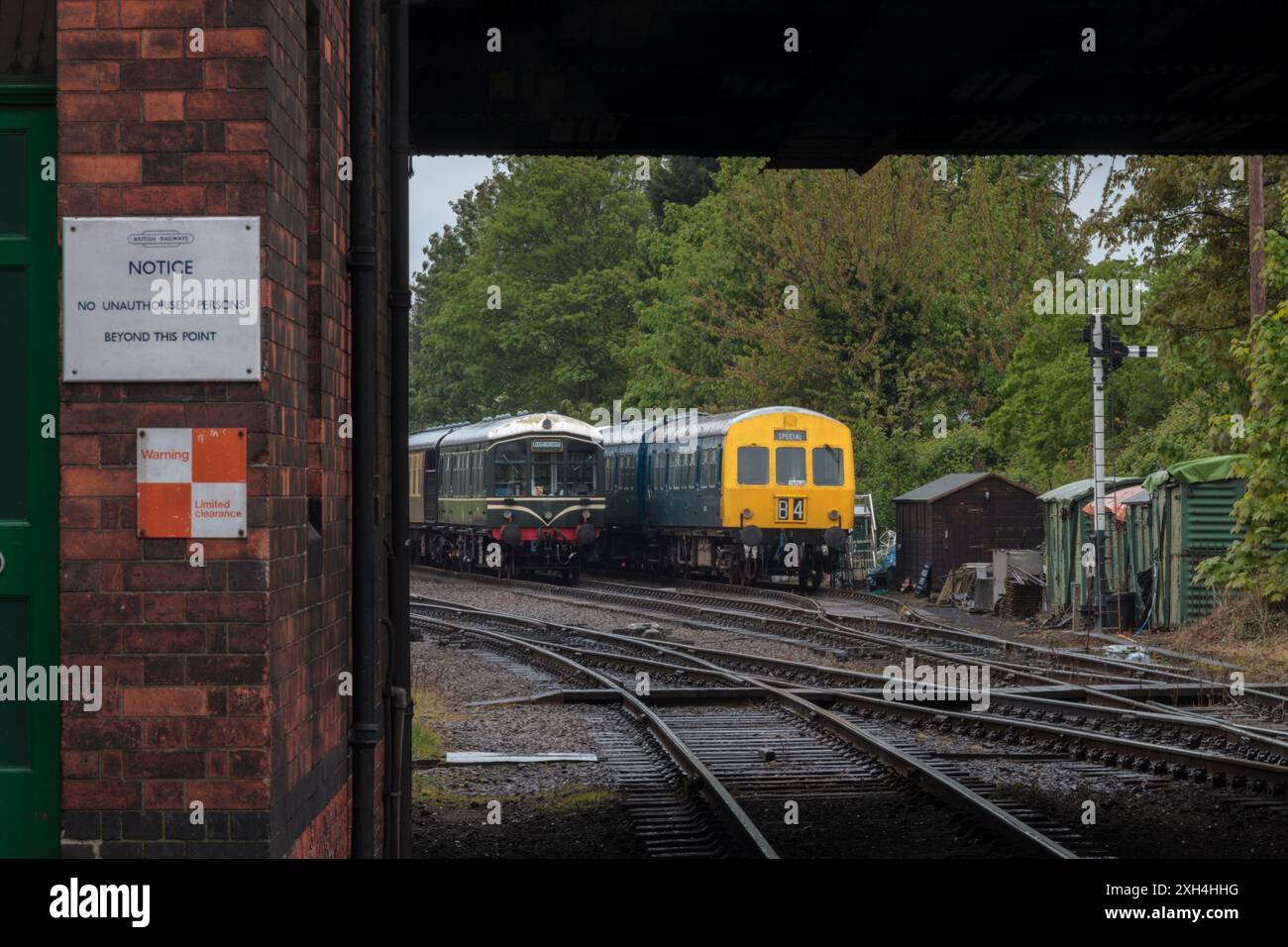 Preserved diesel multiple unit at Loughborough (Great Central Railway ...