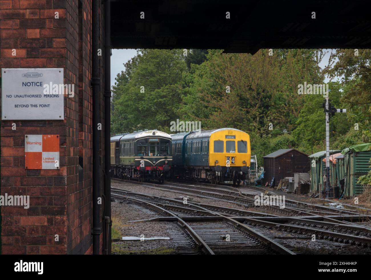 Preserved diesel multiple unit at Loughborough (Great Central Railway ...