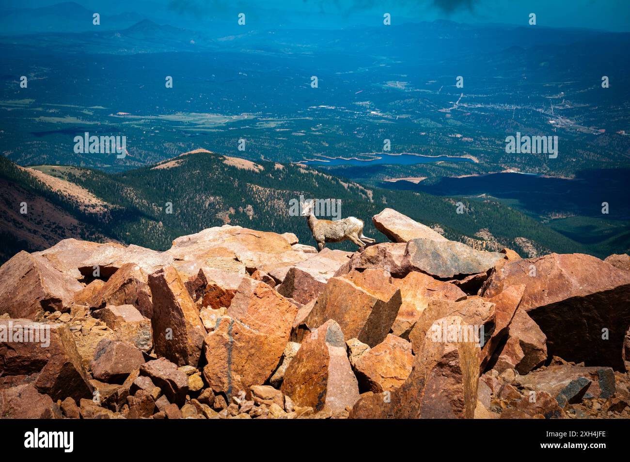 Pikes peak scenic byway hi-res stock photography and images - Alamy