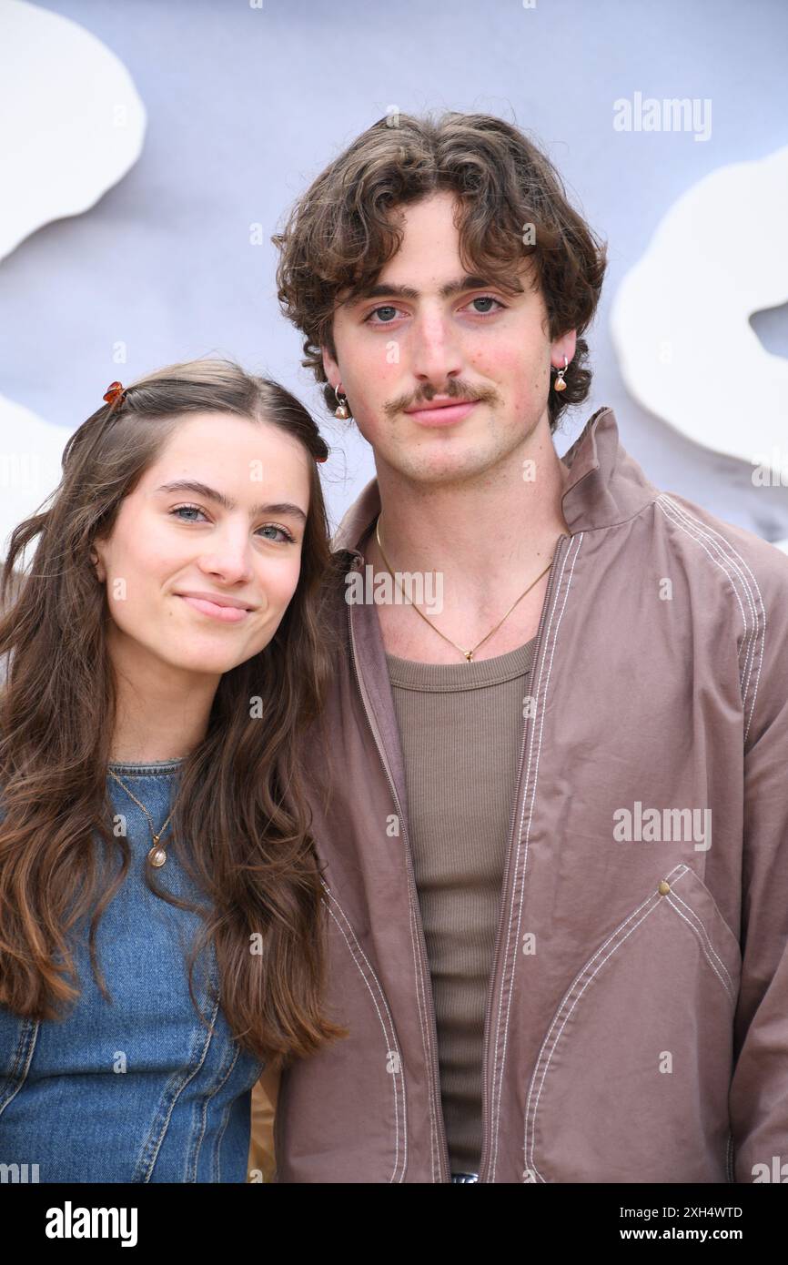 Benson boone maggie thurmon hi-res stock photography and images - Alamy