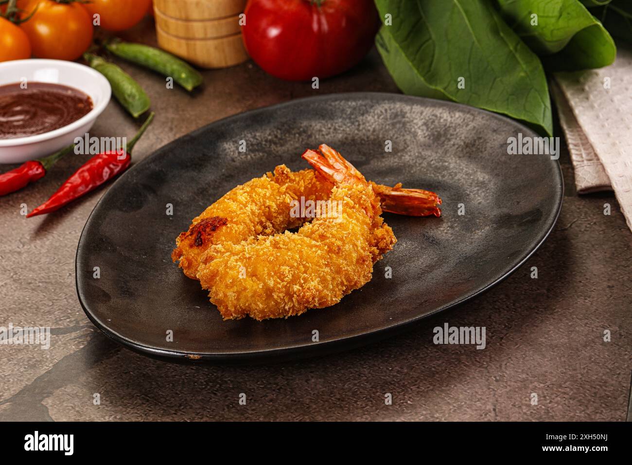 Crispy breaded golden fried prawns with sauce Stock Photo - Alamy