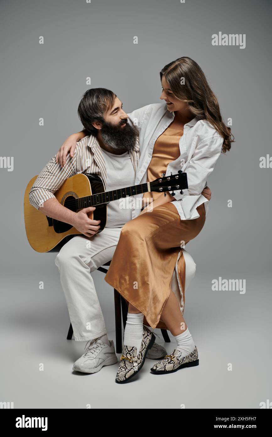 Woman sitting on man lap hi-res stock photography and images - Alamy