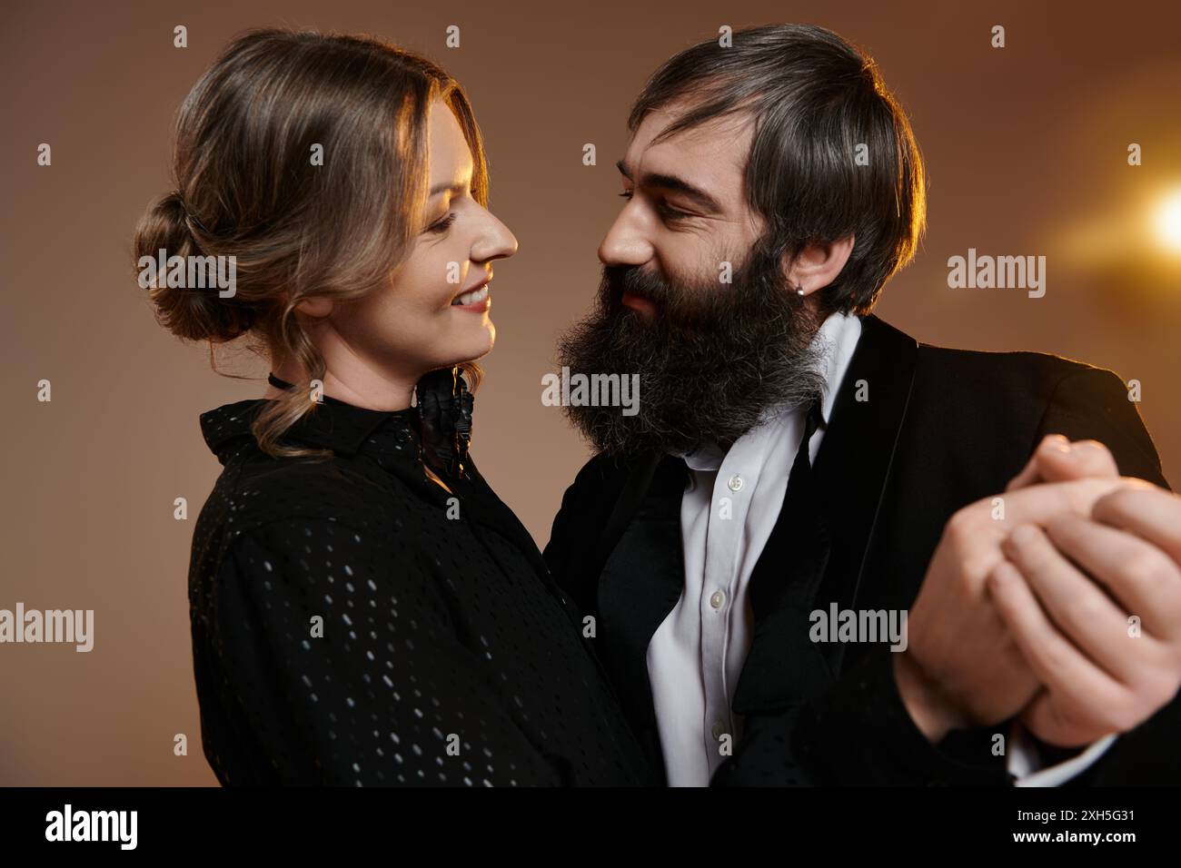 Man feeling up woman hi-res stock photography and images - Alamy