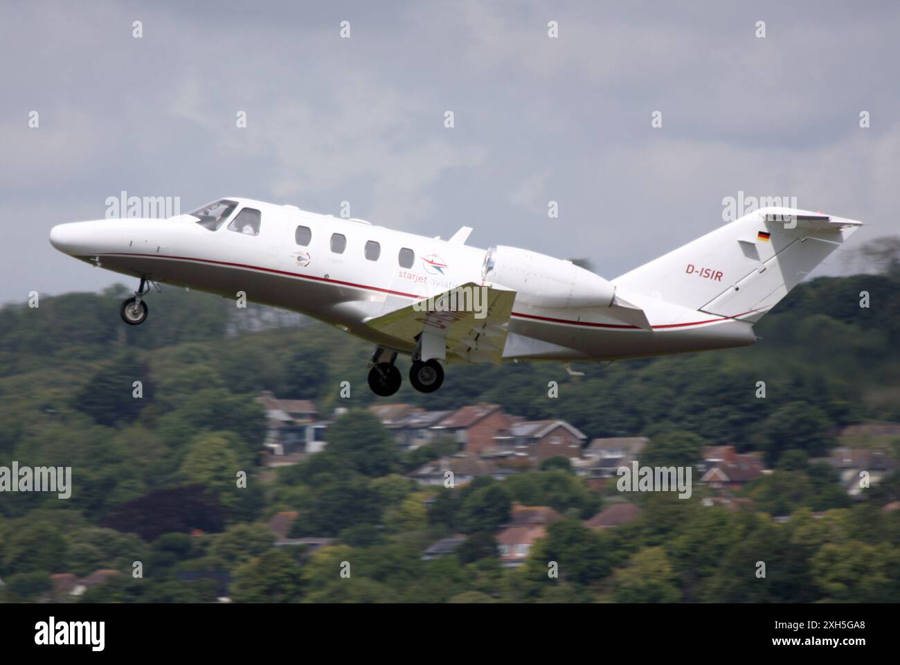 A Cessna 525 CitationJet 1+ business jet of Starjet Aviation departing ...