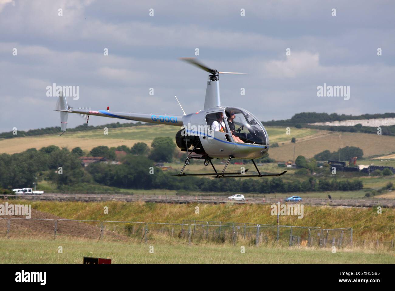 Robinson r22 helicopter hi-res stock photography and images - Alamy