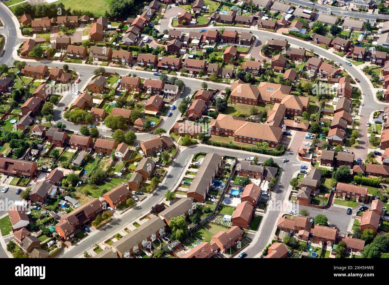 Aerial liverpool suburban housing hi-res stock photography and images ...