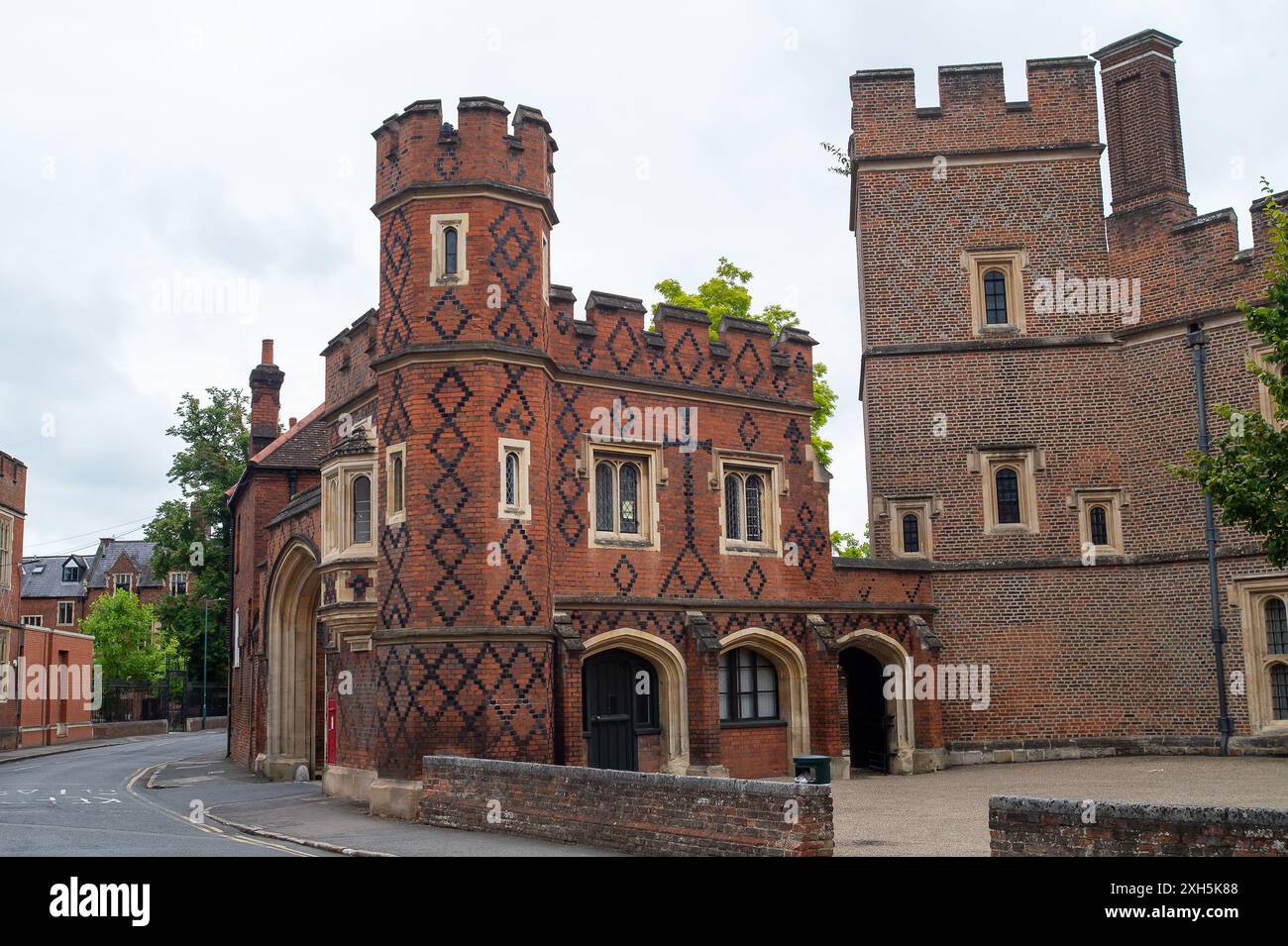 Issued schools hi-res stock photography and images - Alamy