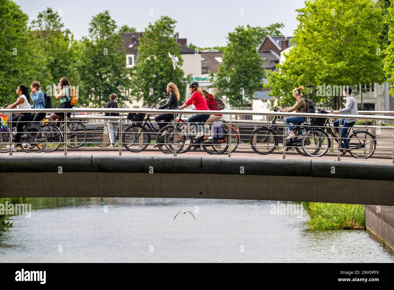 Zentraler radweg hi-res stock photography and images - Alamy